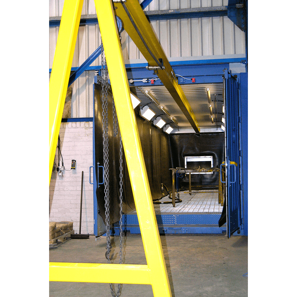 Shipping Container Blast Room, Containerised Blast Rooms | Airblast AFC ...